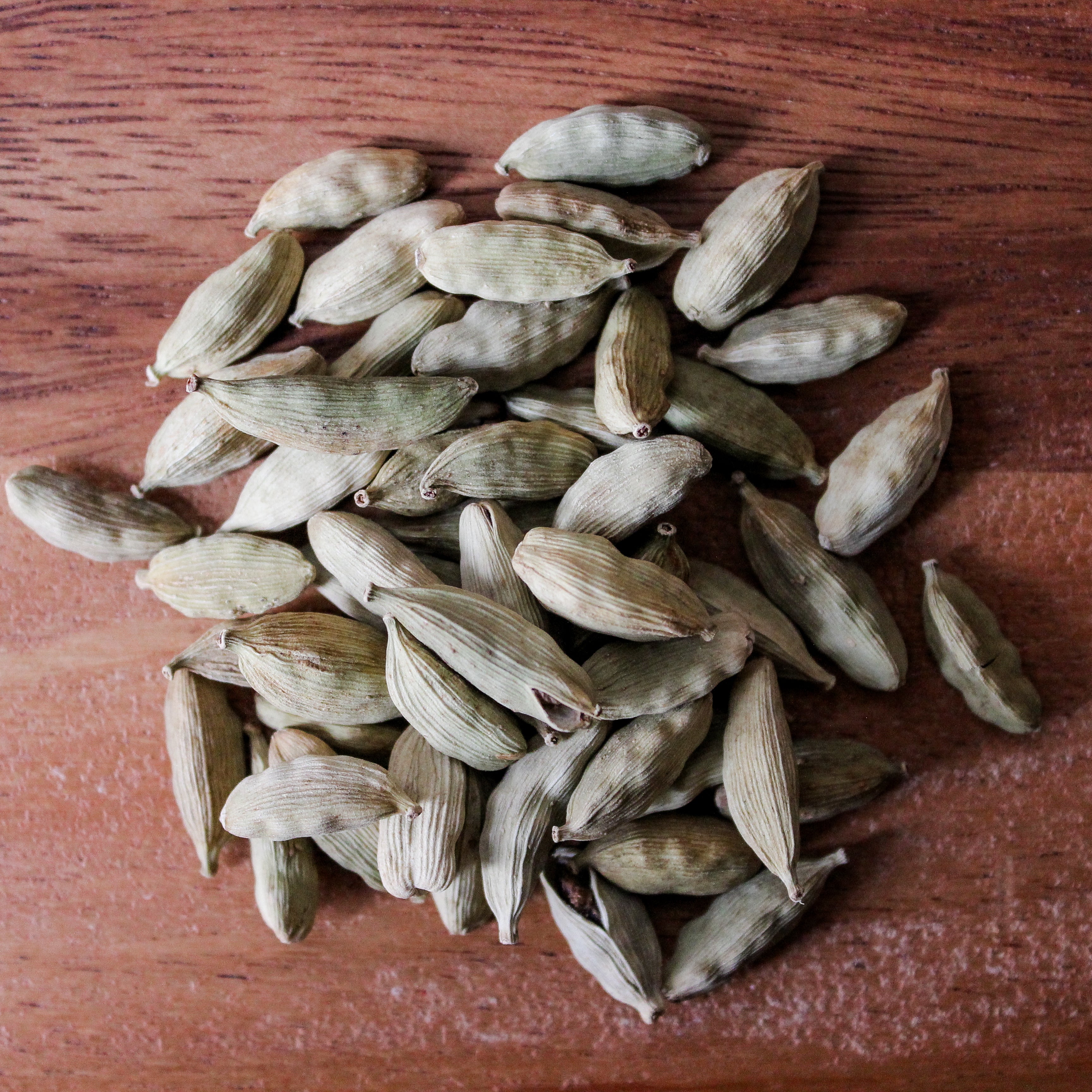 green cardamom [whole] large – blackbaybotanicals